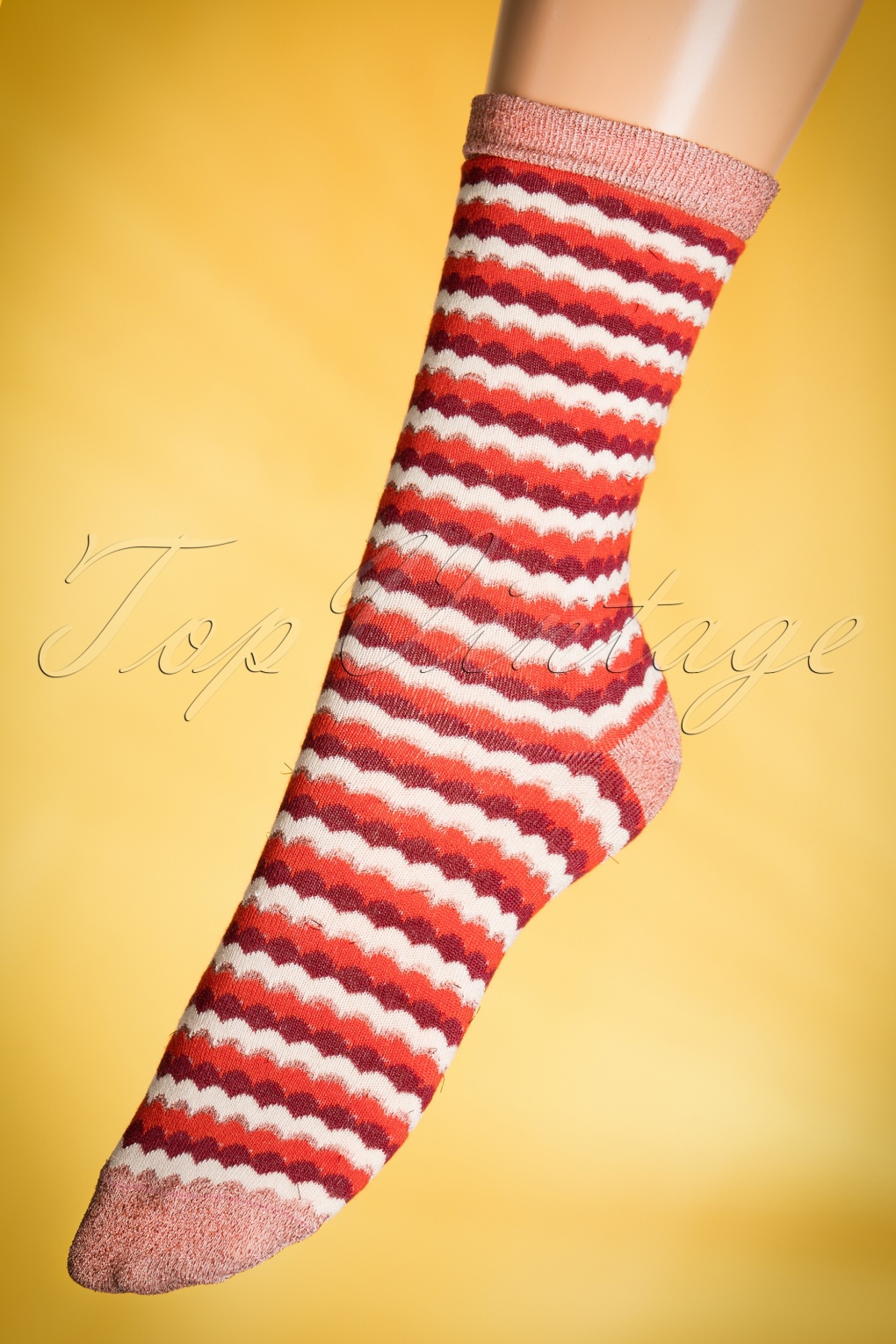 King Louie Wellensocken in Rot und Creme | Topvintage