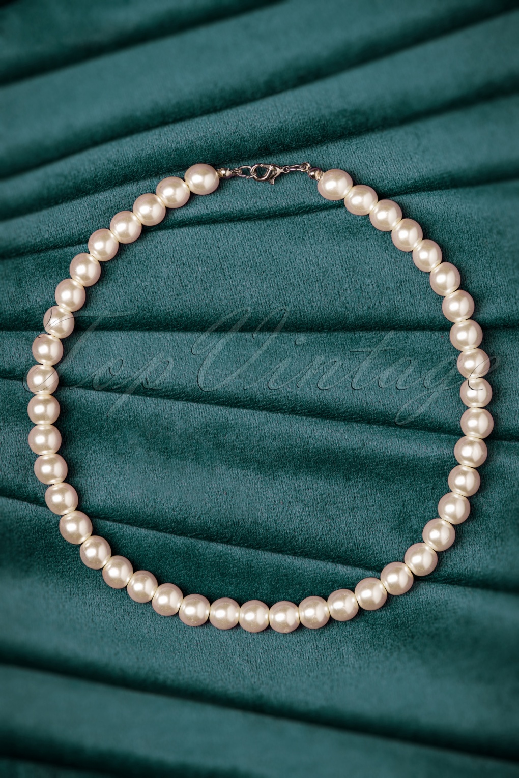 1950s Jewelry Styles and Trends to Wear Again