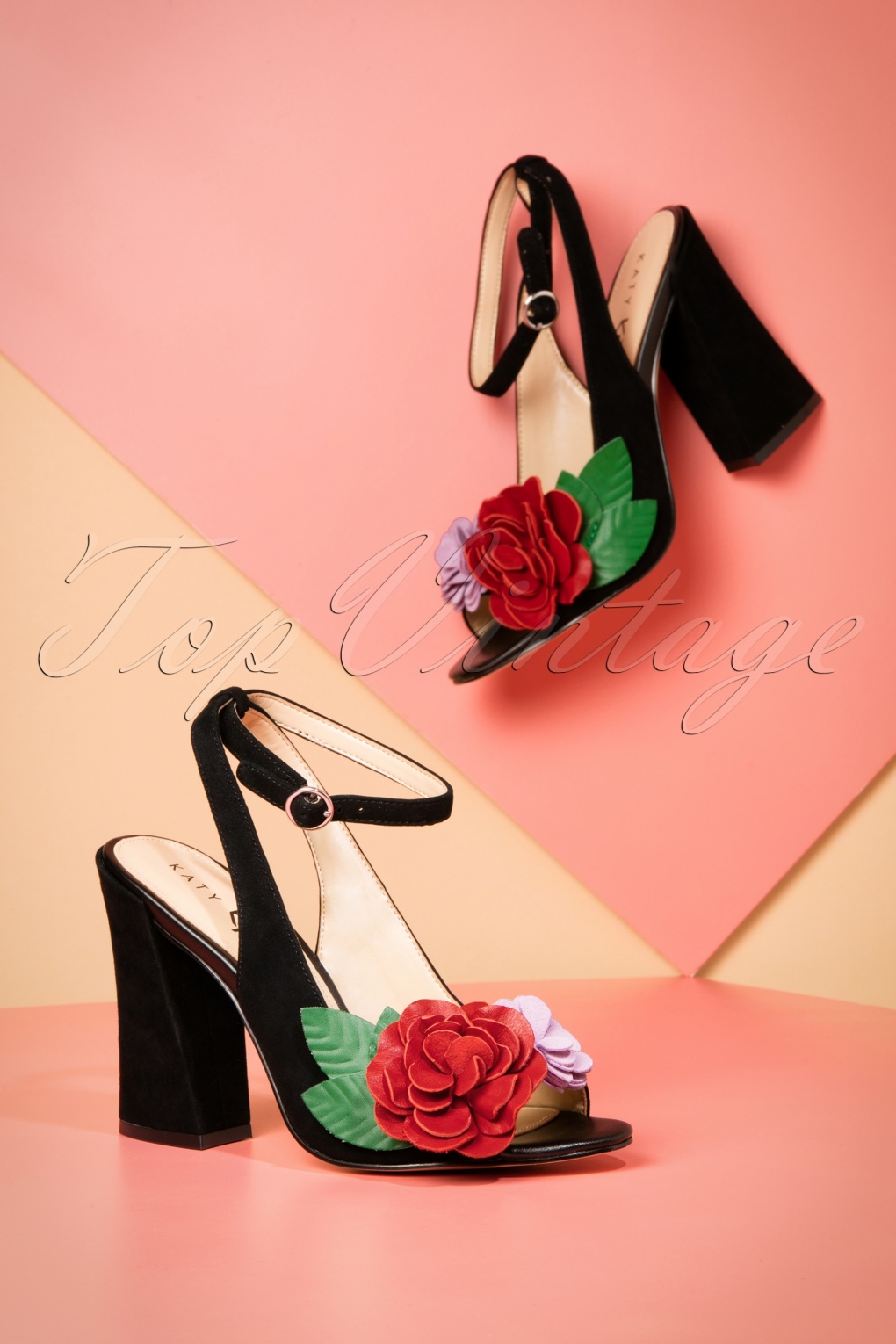 1960s Shoes: 8 Popular Shoe Styles