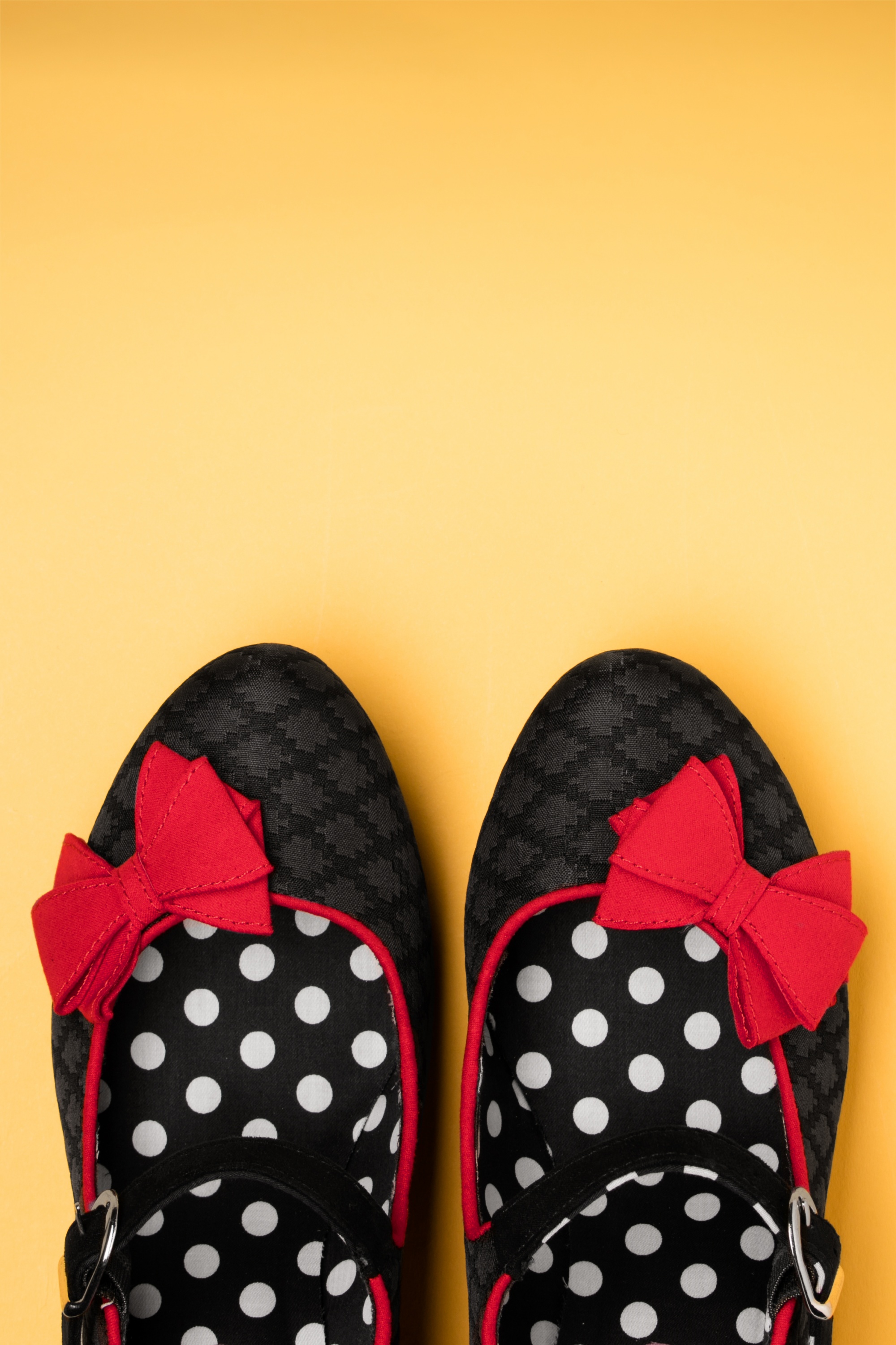 Ruby Shoo 60s Crystal Pumps in Black and Red | Shop at Topvintage