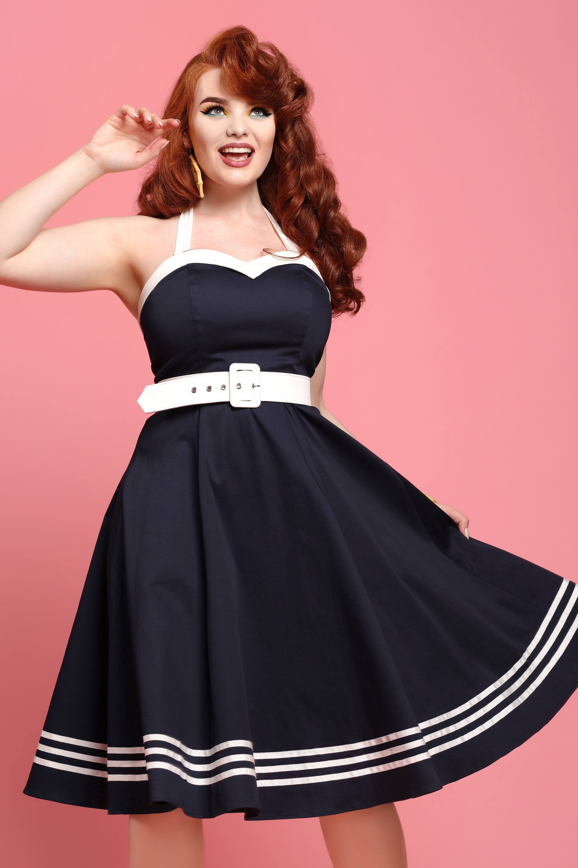 Collectif Clothing Georgie nautische halter-swingjurk in marineblauw ...