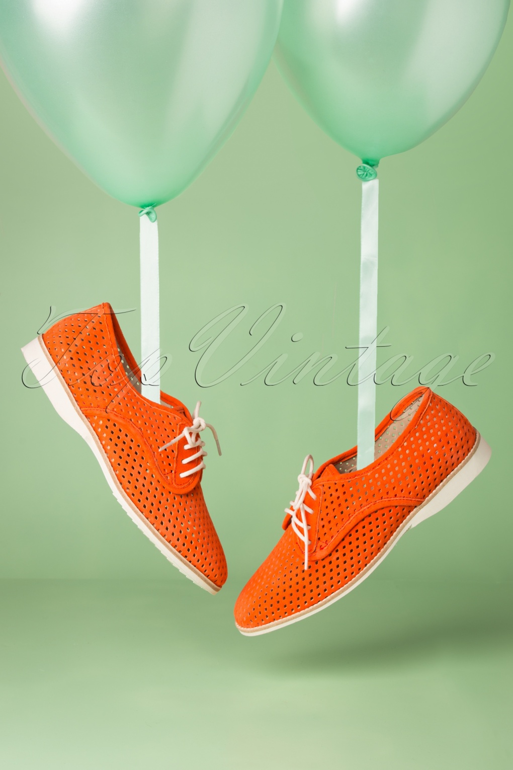 Rollie Derby Punch Shoes Années 60 en Corail | Acheter chez Topvintage