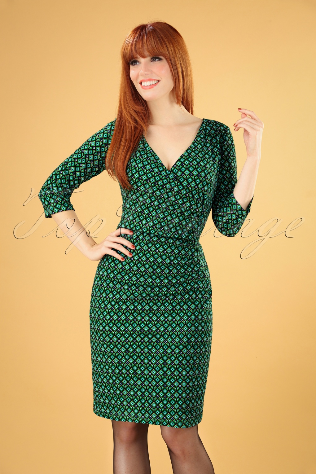 Smashed Lemon Doreen Sleeved Pencil Dress Années 60 en Vert Retro ...