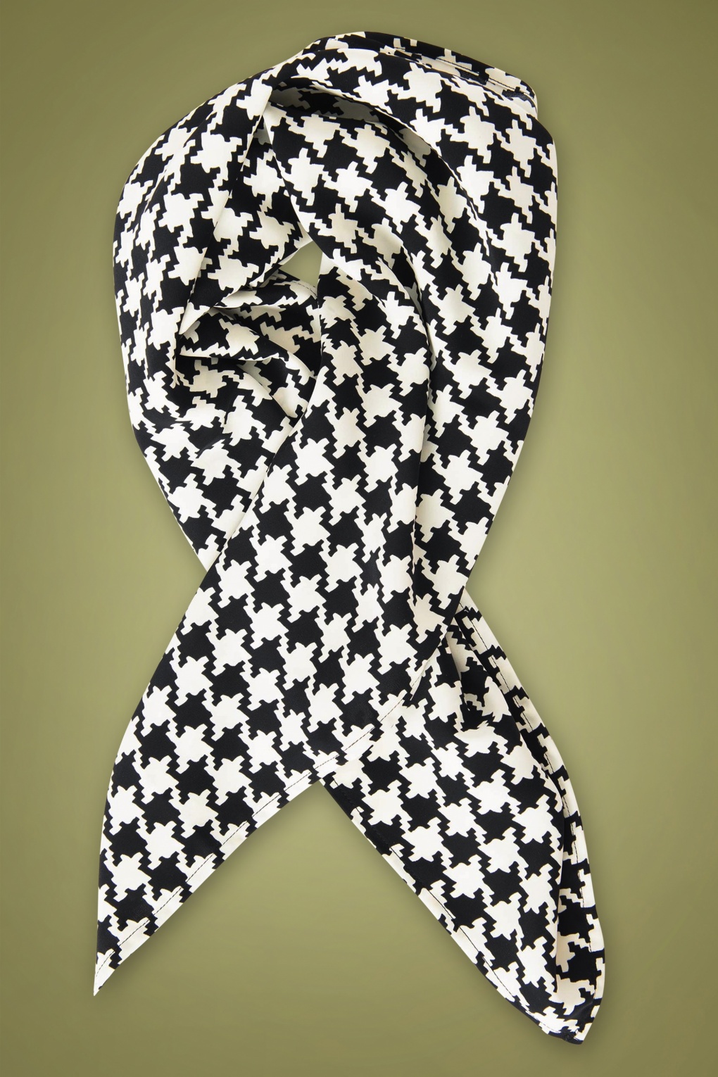 50s Houndstooth Hair Scarf in Black and White