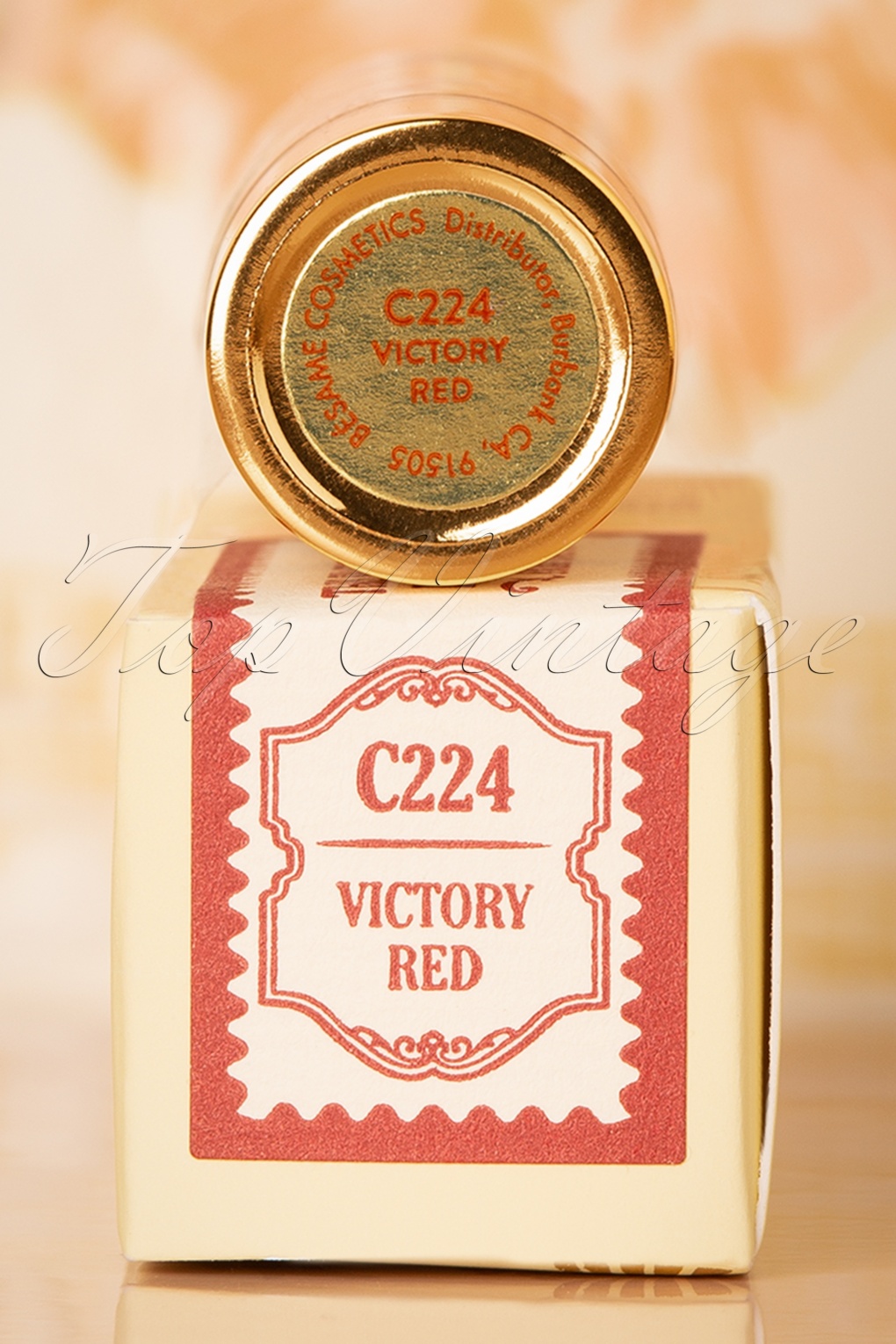 Classic Colour Lipstick in Victory Red