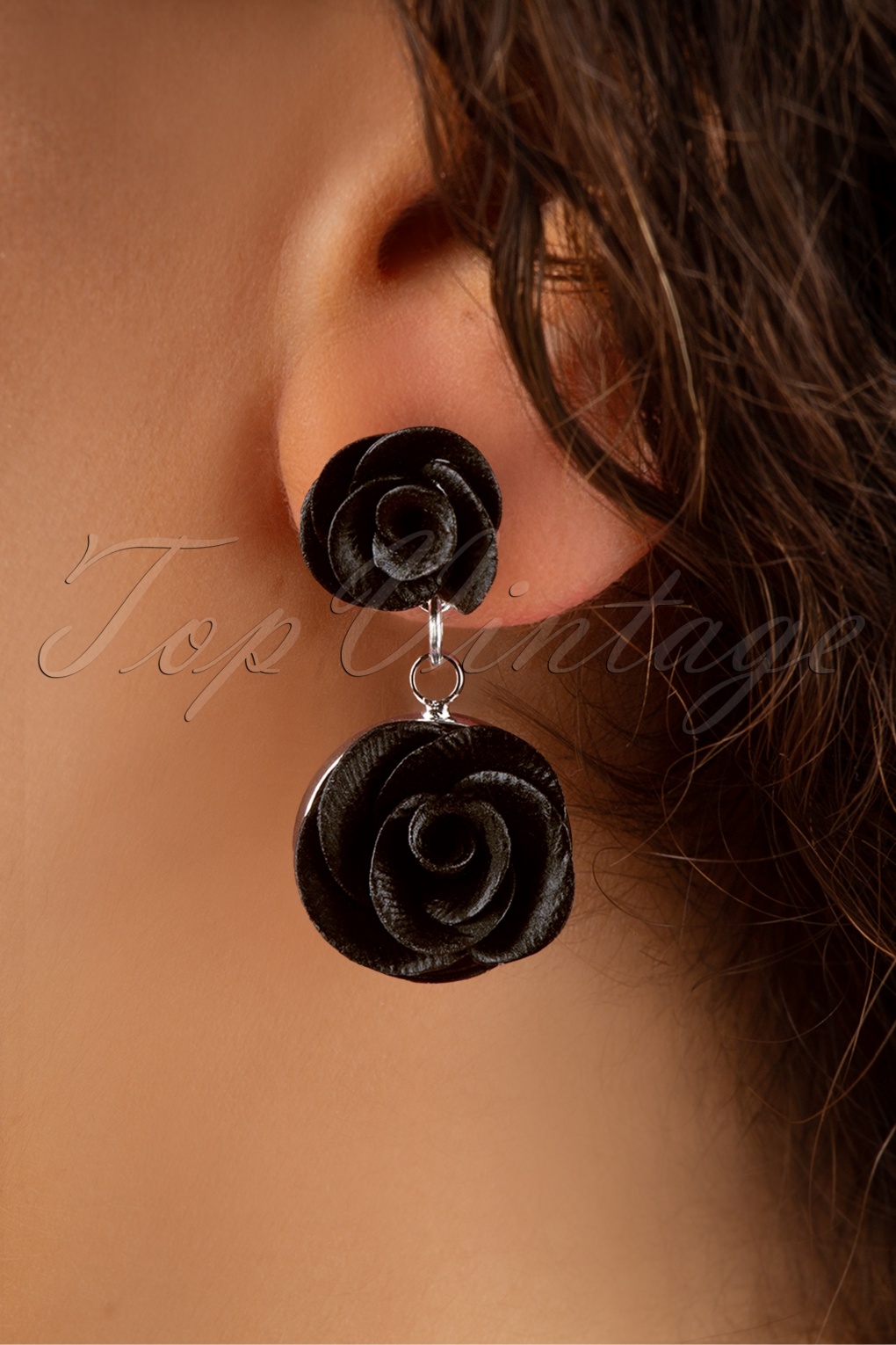 40s Romantic Black Roses Earrings
