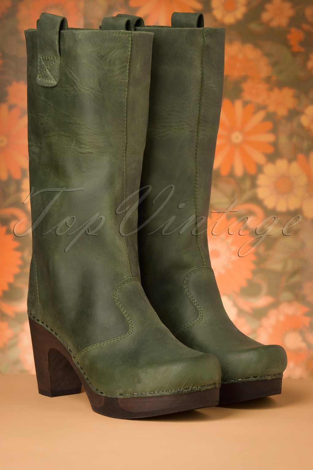 70s Clumpy's Roos Boots in Cactus Green