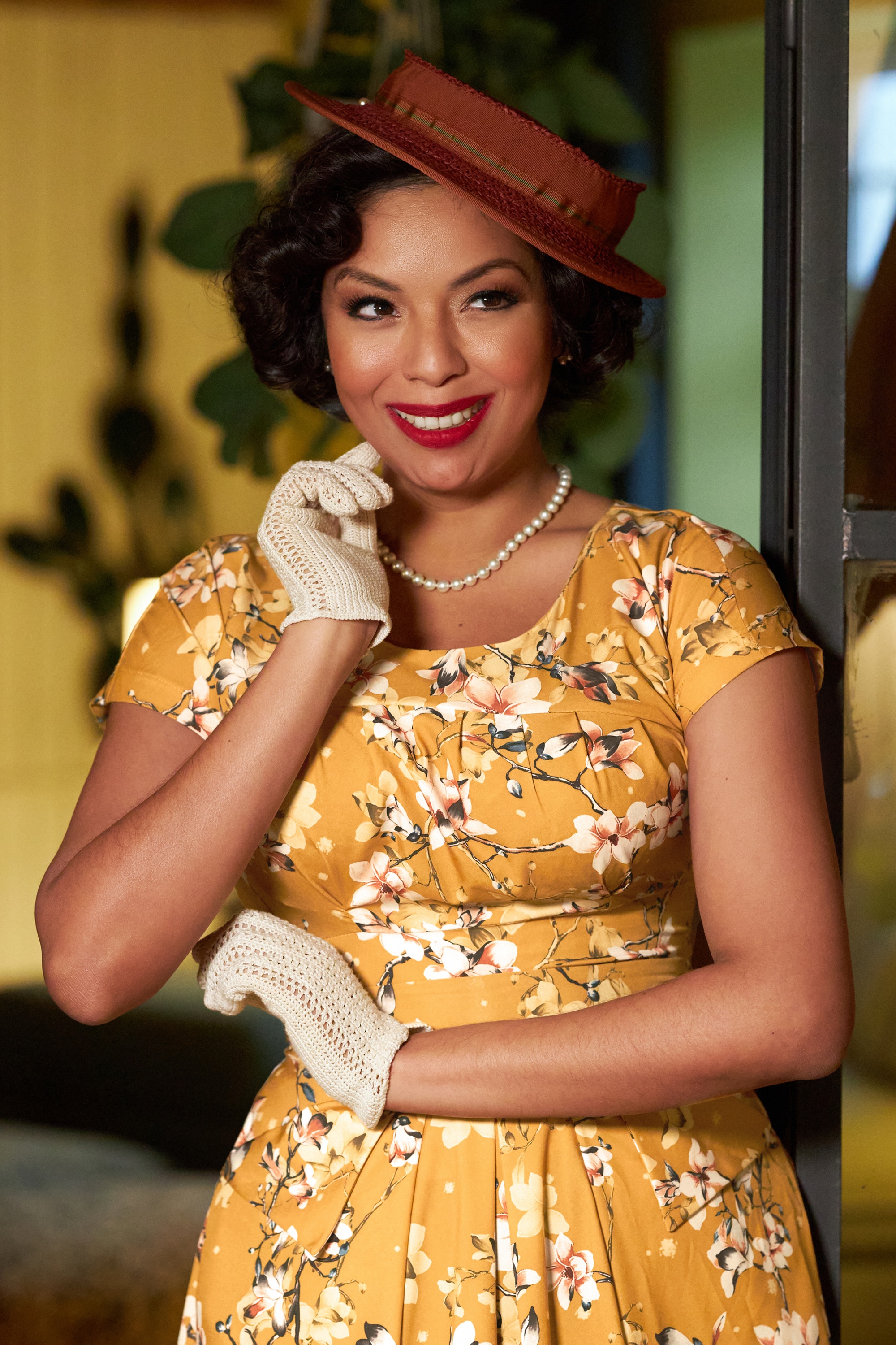 Miss Candyfloss Felicity Magnolia Top in zonnegeel | Shop bij Topvintage