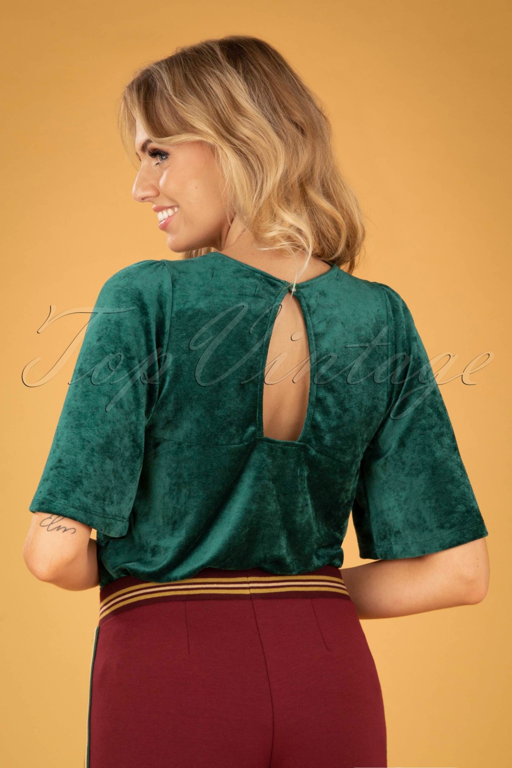 King Louie 60s Lizzy Pepper Top in Pine Green | Shop at Topvintage