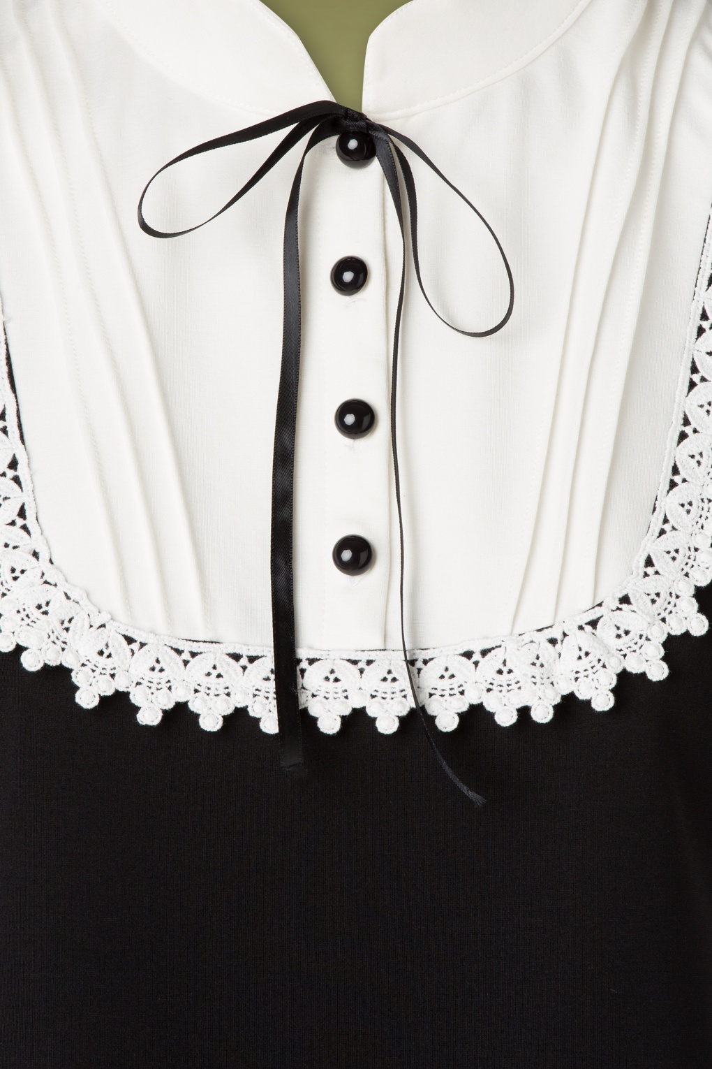 Vixen | 50s Wednesday Top in Black