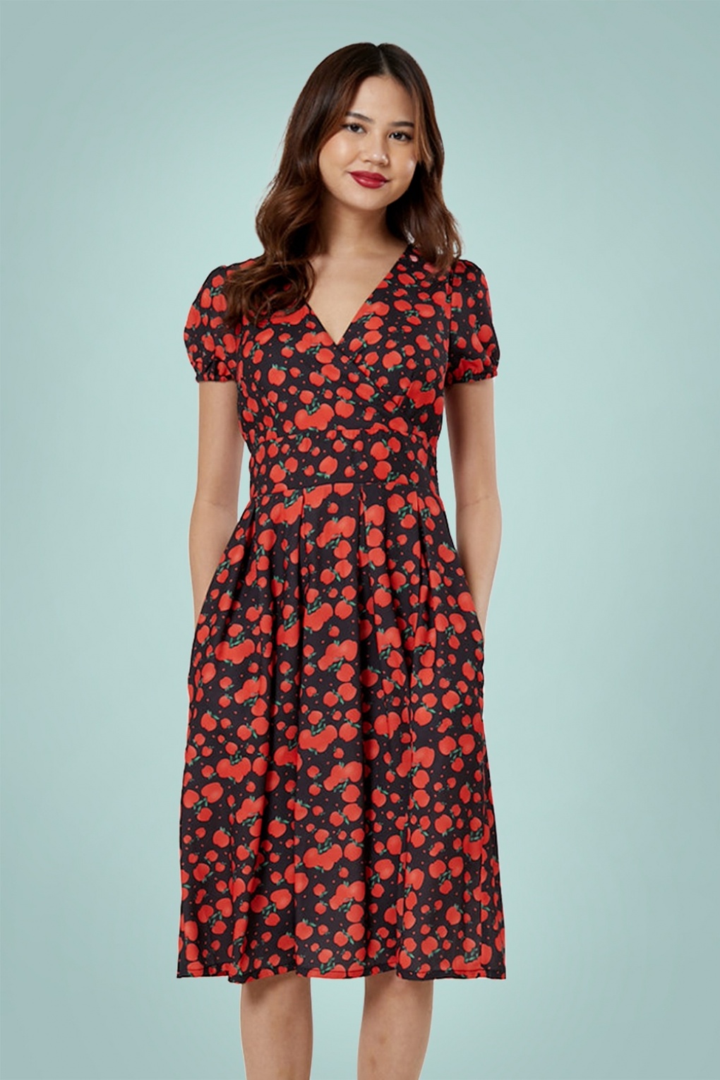 Timeless Philippa Apple Dress Années 50 en Noir et Rouge | Acheter chez ...