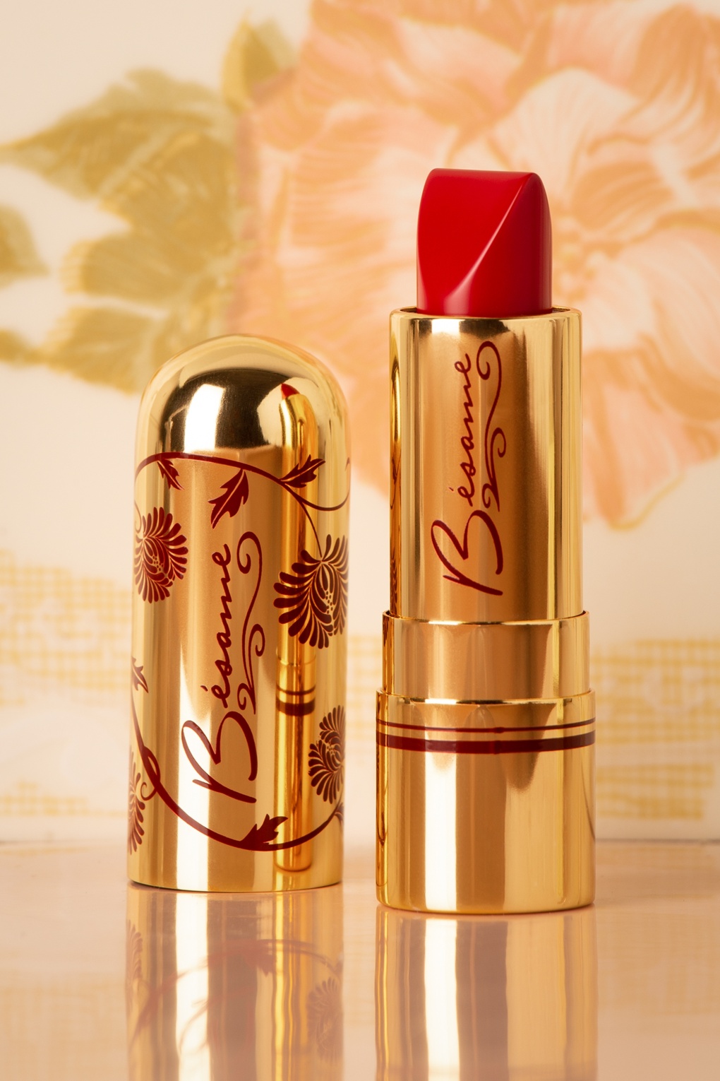 Bésame Cosmetics Classic Colour Lipstick in Bésame Red | Shop at Topvintage