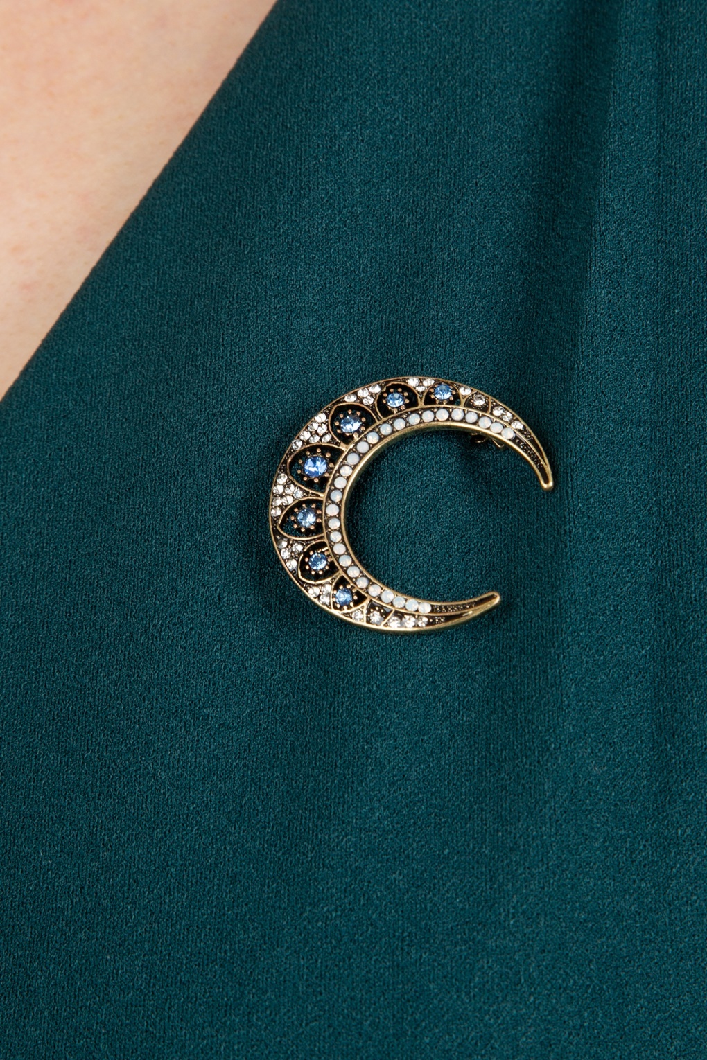 Broche Crescent Moon en doré et bleu Lovely | Topvintage