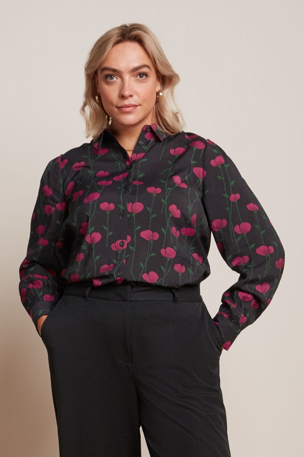 King Louie Maisie Harper Bluse in Schwarz | Topvintage