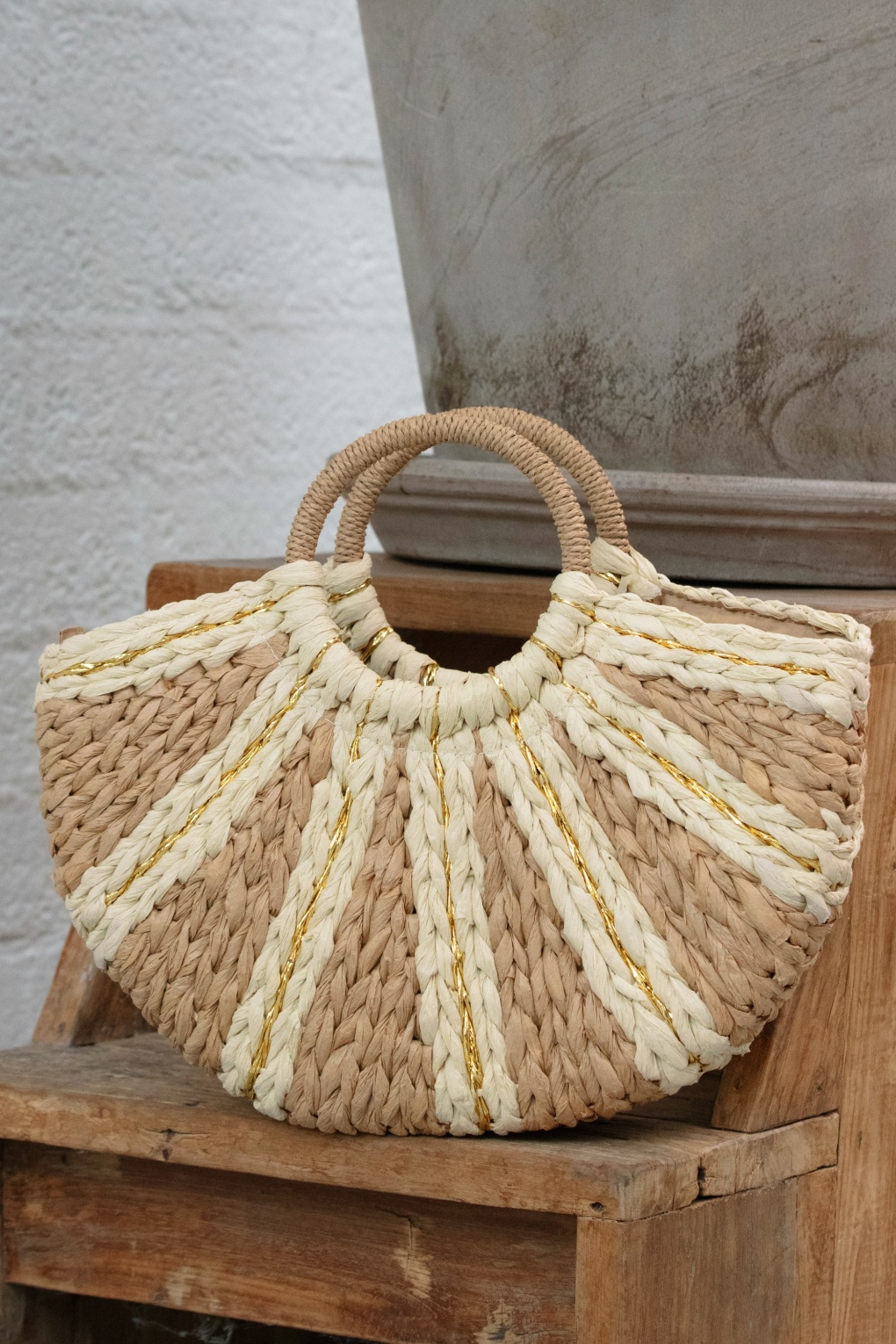 Amici Monaco Woven Rattan Bag in Beige and Gold | Shop at Topvintage