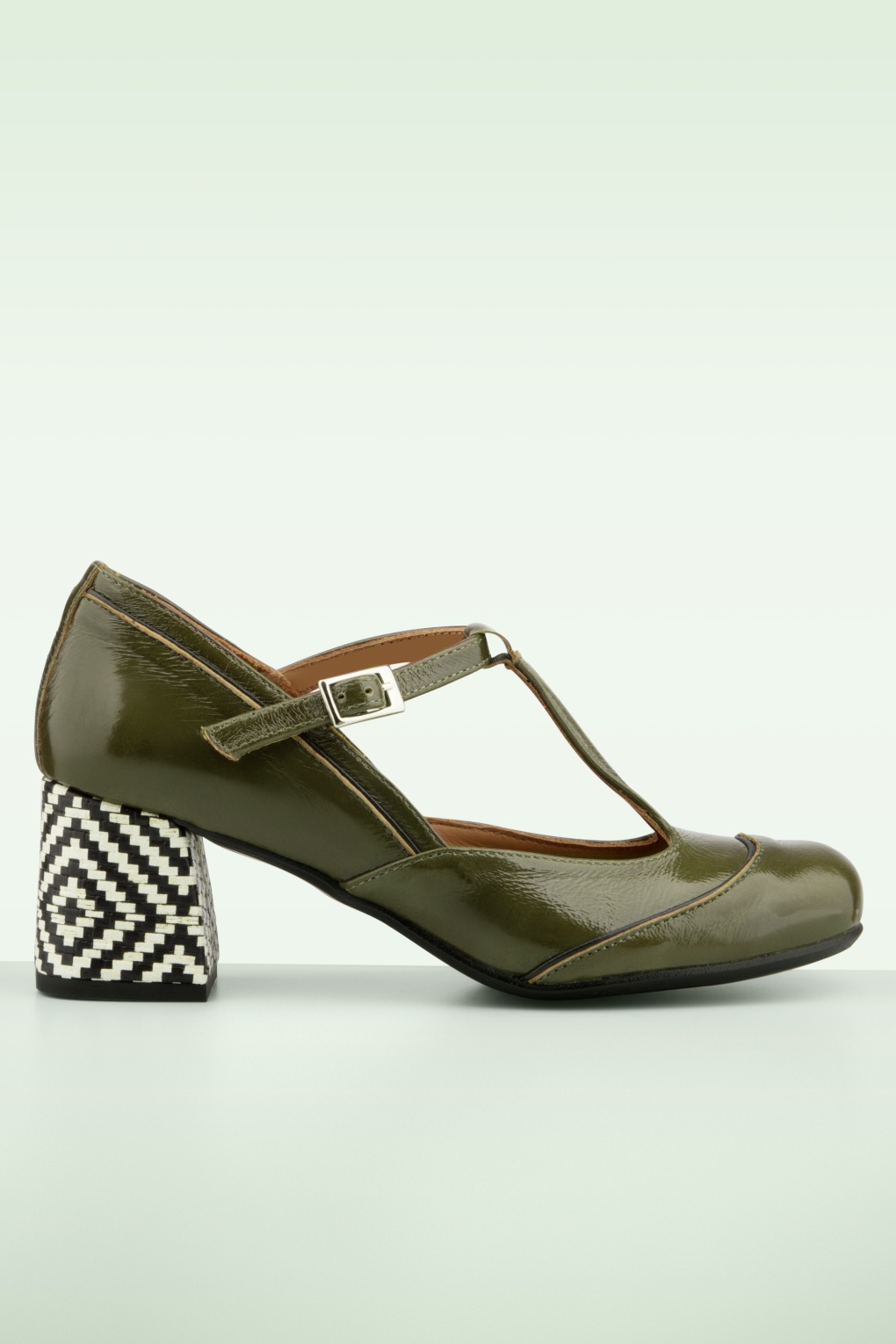 Nemonic Adriana Bora T-strap pumps in pino groen | Topvintage